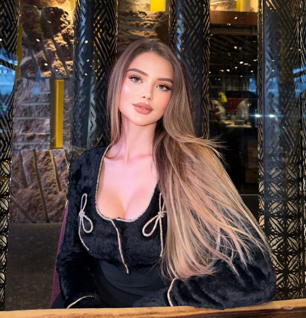 Mickayla Knows How To Pose for The Camera | Dirty Biker Society