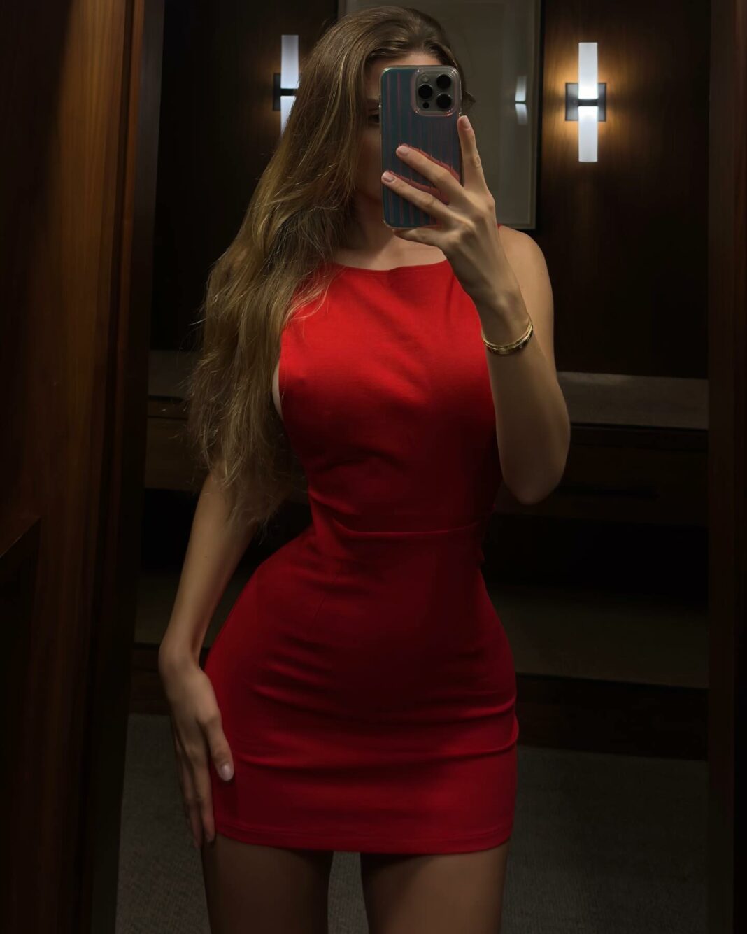 Mickayla Knows How To Pose for The Camera | Dirty Biker Society